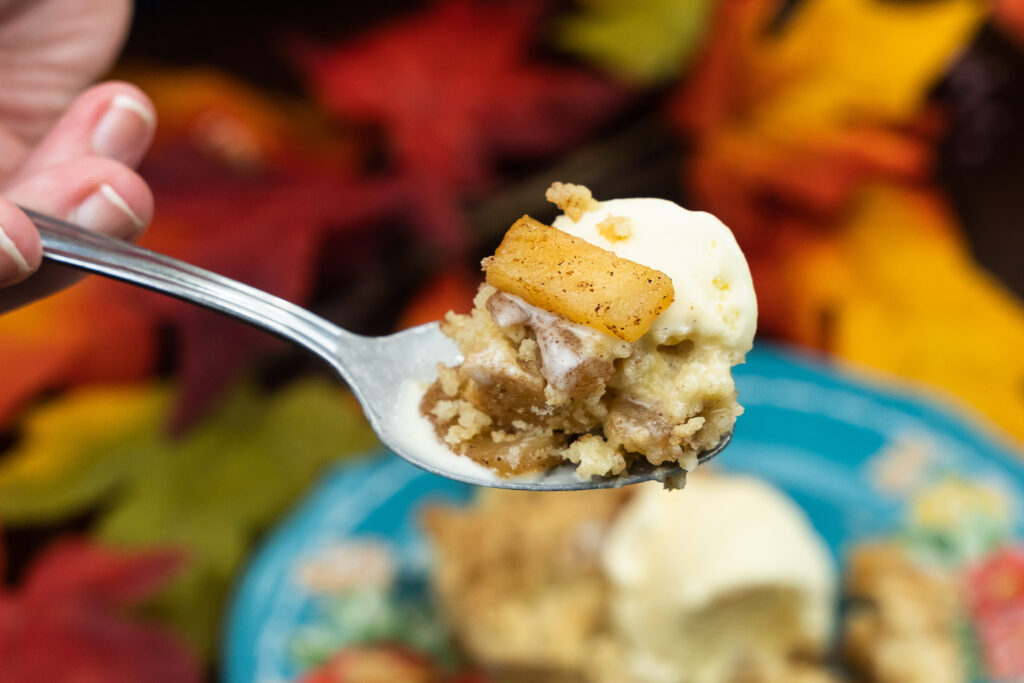 The Perfect Apple Crumble - Que Bien Sabe by Marina