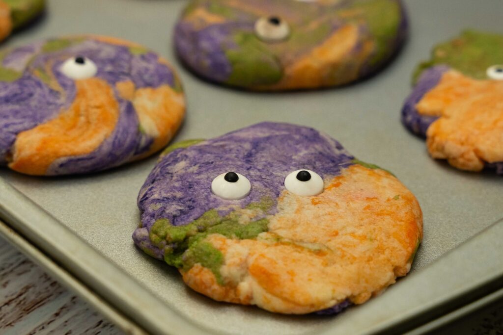 Funny and Yummy Halloween Butter Cookies - Que Bien Sabe by Marina