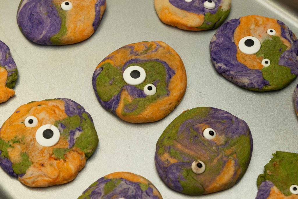 Funny and Yummy Halloween Butter Cookies - Que Bien Sabe by Marina