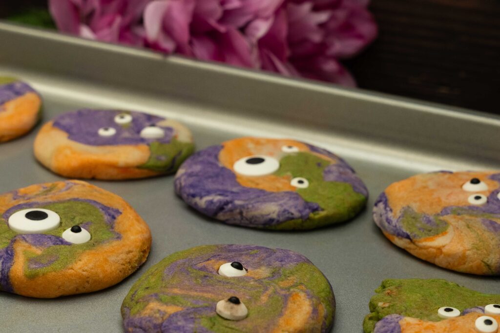 Funny and Yummy Halloween Butter Cookies - Que Bien Sabe by Marina