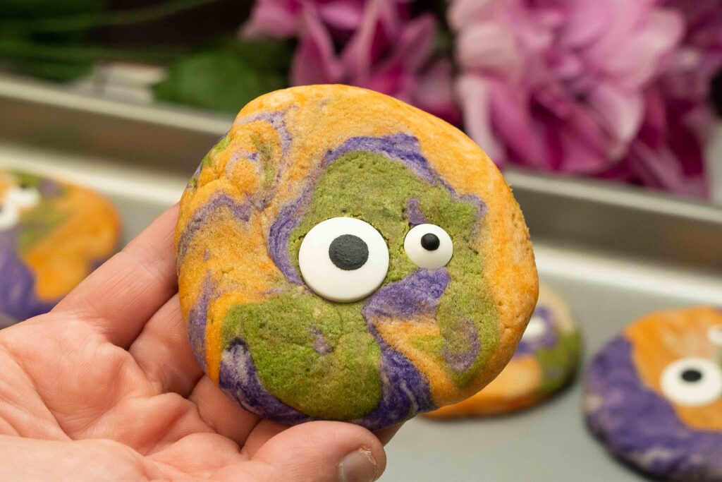 Funny and Yummy Halloween Butter Cookies - Que Bien Sabe by Marina